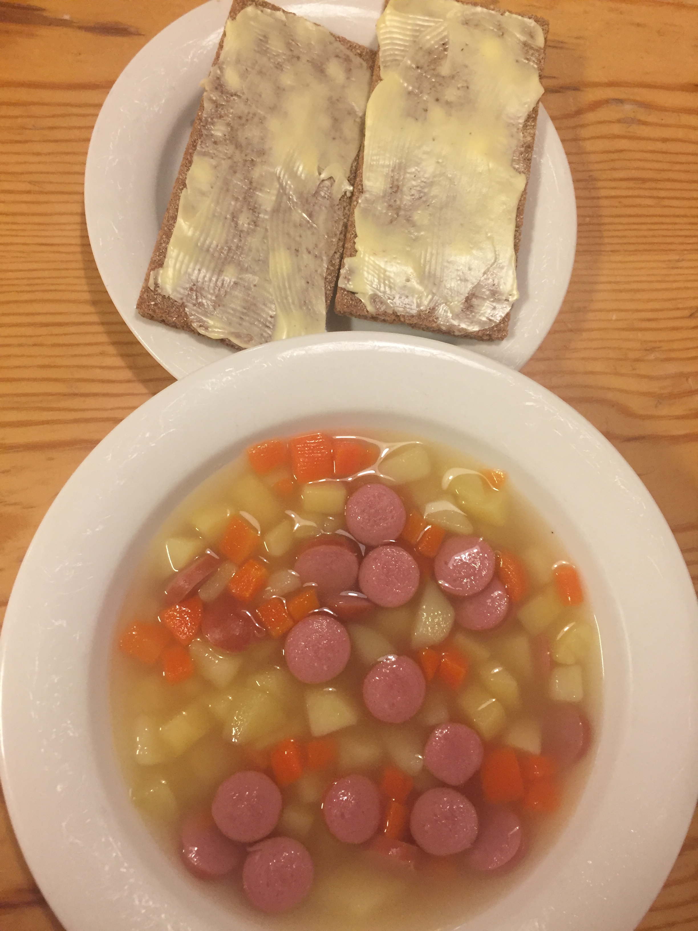 Yksinkertainen nakkikeitto – Ruokaideat